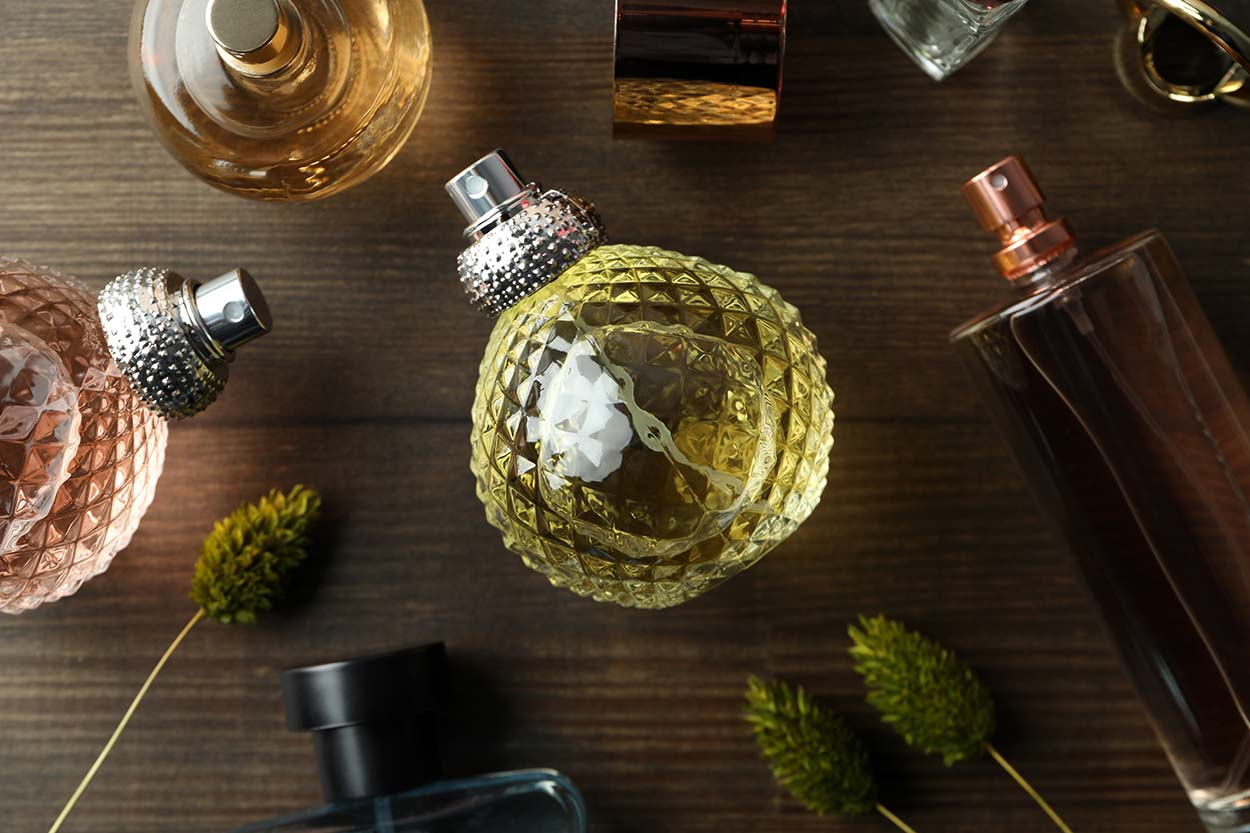 La Composition des Parfums Naturels : L'Art de Capturer l'Essence de la ...